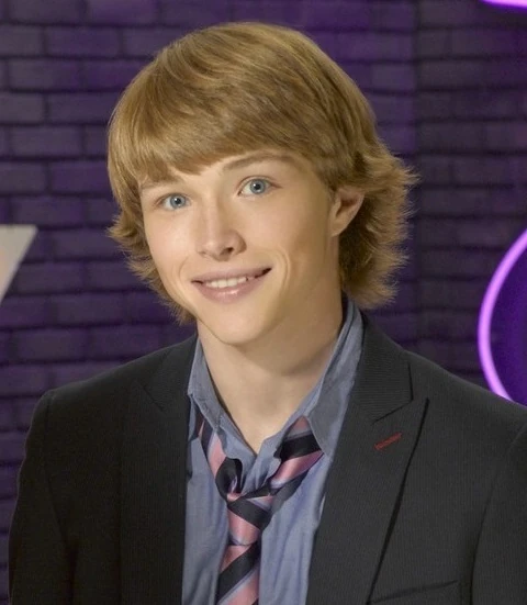 Chad Dylan Cooper | Disney Wiki | FANDOM powered by Wikia