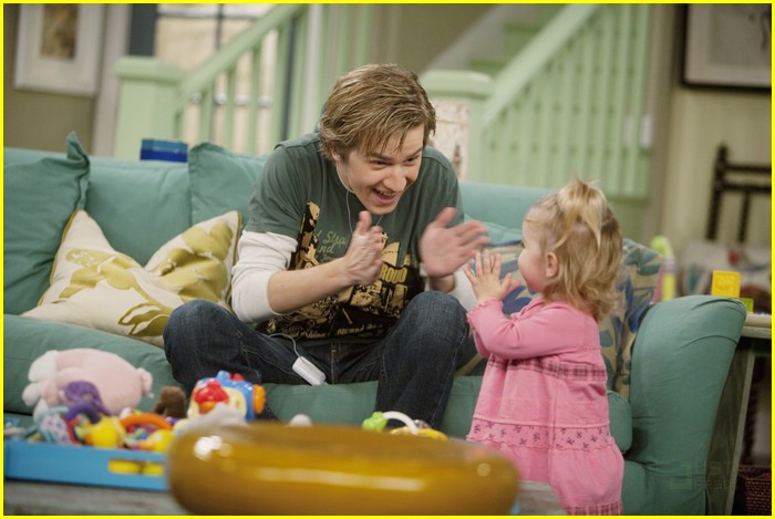 Butt Dialing Duncansgallery Good Luck Charlie Wiki Fandom Powered
