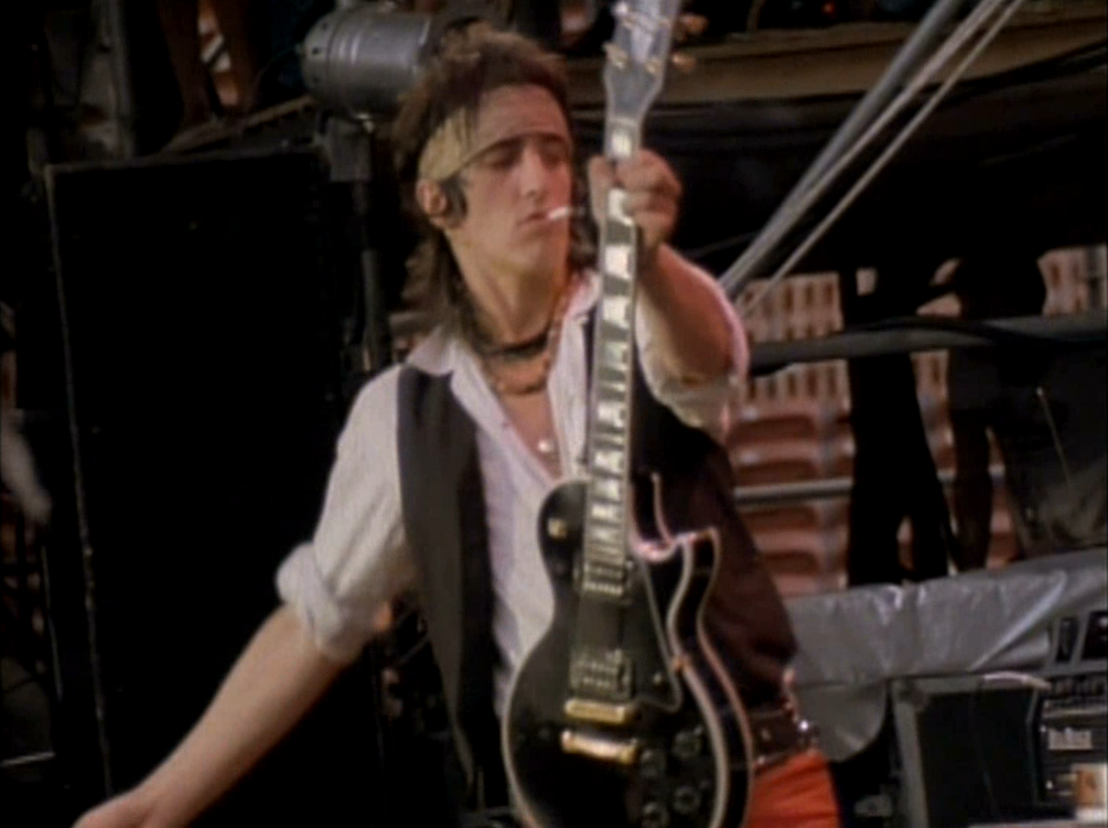 Imagen - Izzy Stradlin en el Giants Stadium en 1988.png | Guns N' Roses ... Imagen - Izzy Stradlin en el Giants Stadium en 1988.png | Guns N' Roses ...