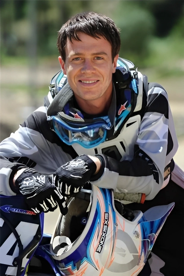 Image - Zane on Bike.png | H2O Just Add Water Wiki | FANDOM powered by ...