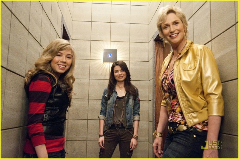 Sams Mom | iCarly-Pedia | Fandom powered by Wikia