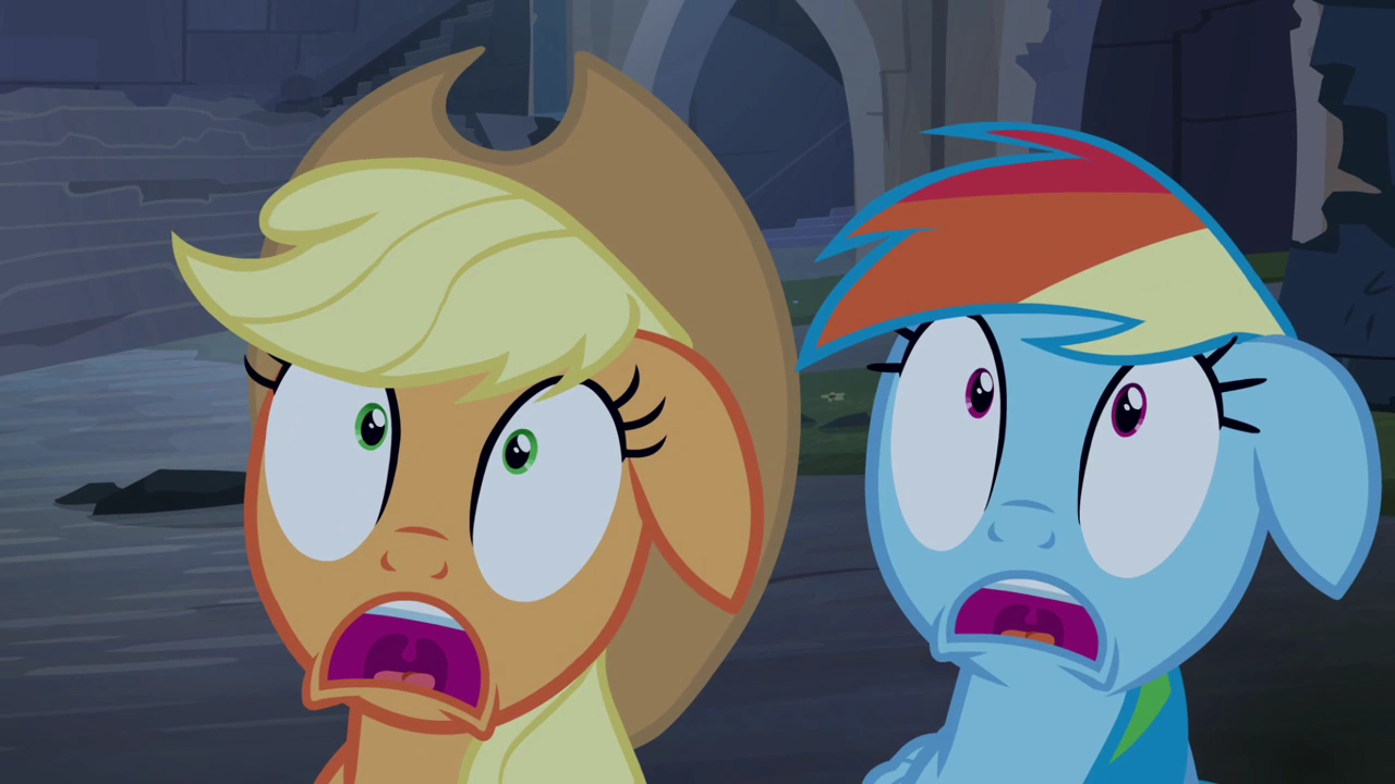 Image - Applejack and Rainbow Dash scared S4E03.png | My Little Pony ...