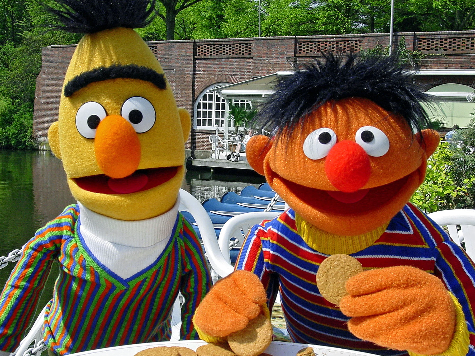 Ernie and Bert Sketches: Sesamstrasse | Muppet Wiki | FANDOM powered by ...