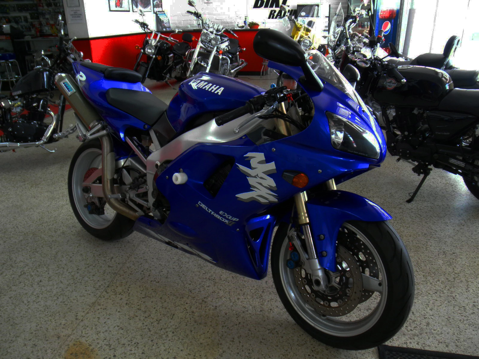Yamaha YZF-R1 | Motorcycle Wiki | Fandom powered by Wikia