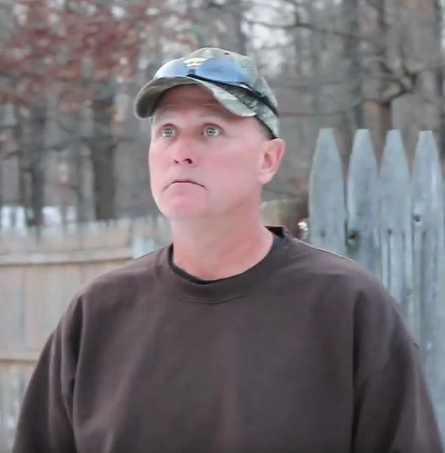 Image - Psycho dad outside of jackies house.JPG | Psycho kid Wiki ...