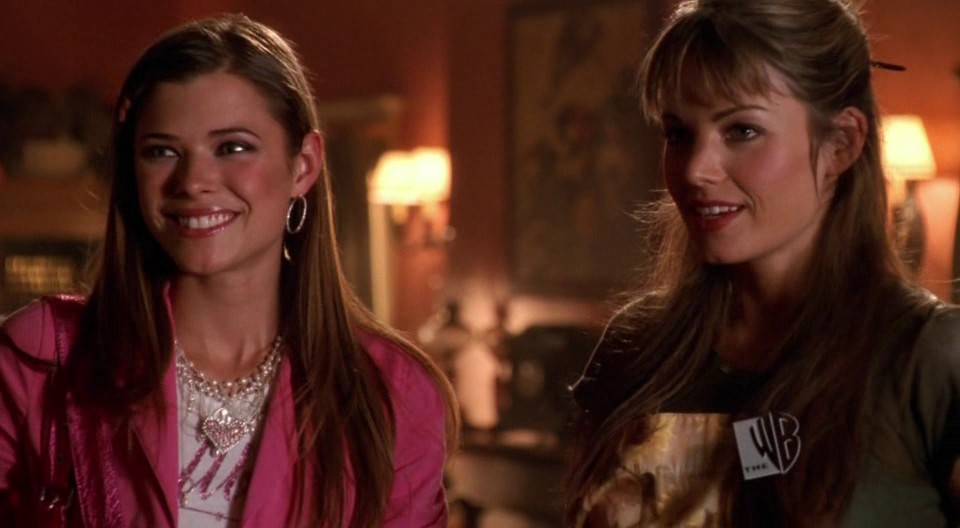 Lucy Smallville Wiki Fandom Powered By Wikia