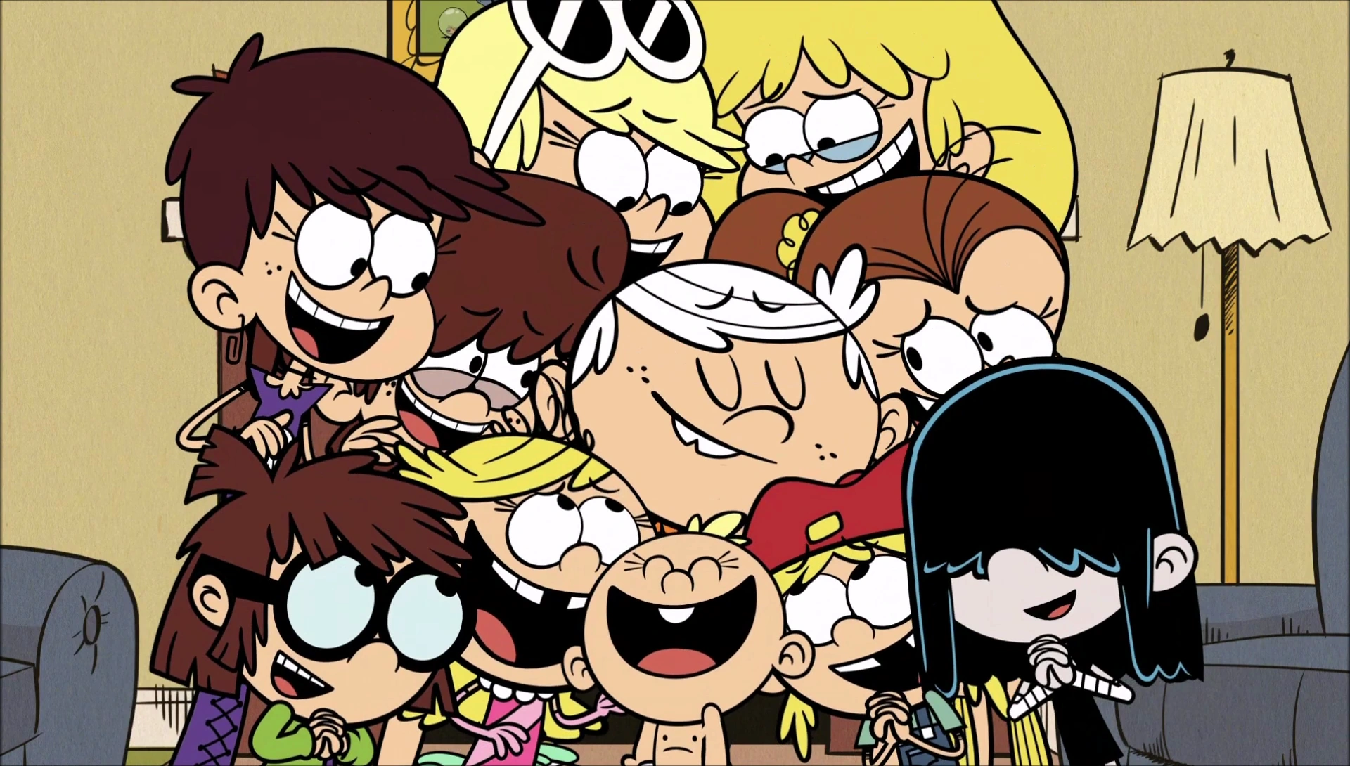 Image - S1E07A Sisters embrace Linc.png | The Loud House Encyclopedia ...