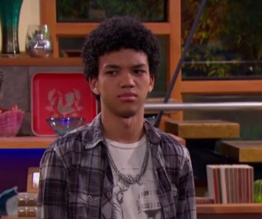 Angus | The Thundermans Wiki | Fandom powered by Wikia