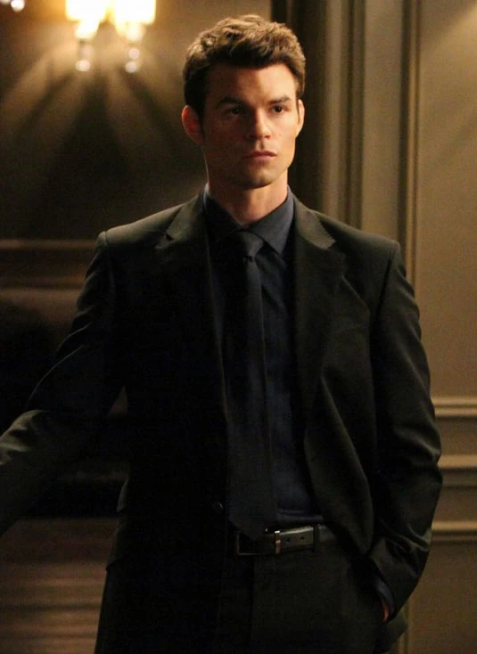 File:Elijah Mikaelson 2.jpg | The Vampire Diaries & Originals Wiki ...