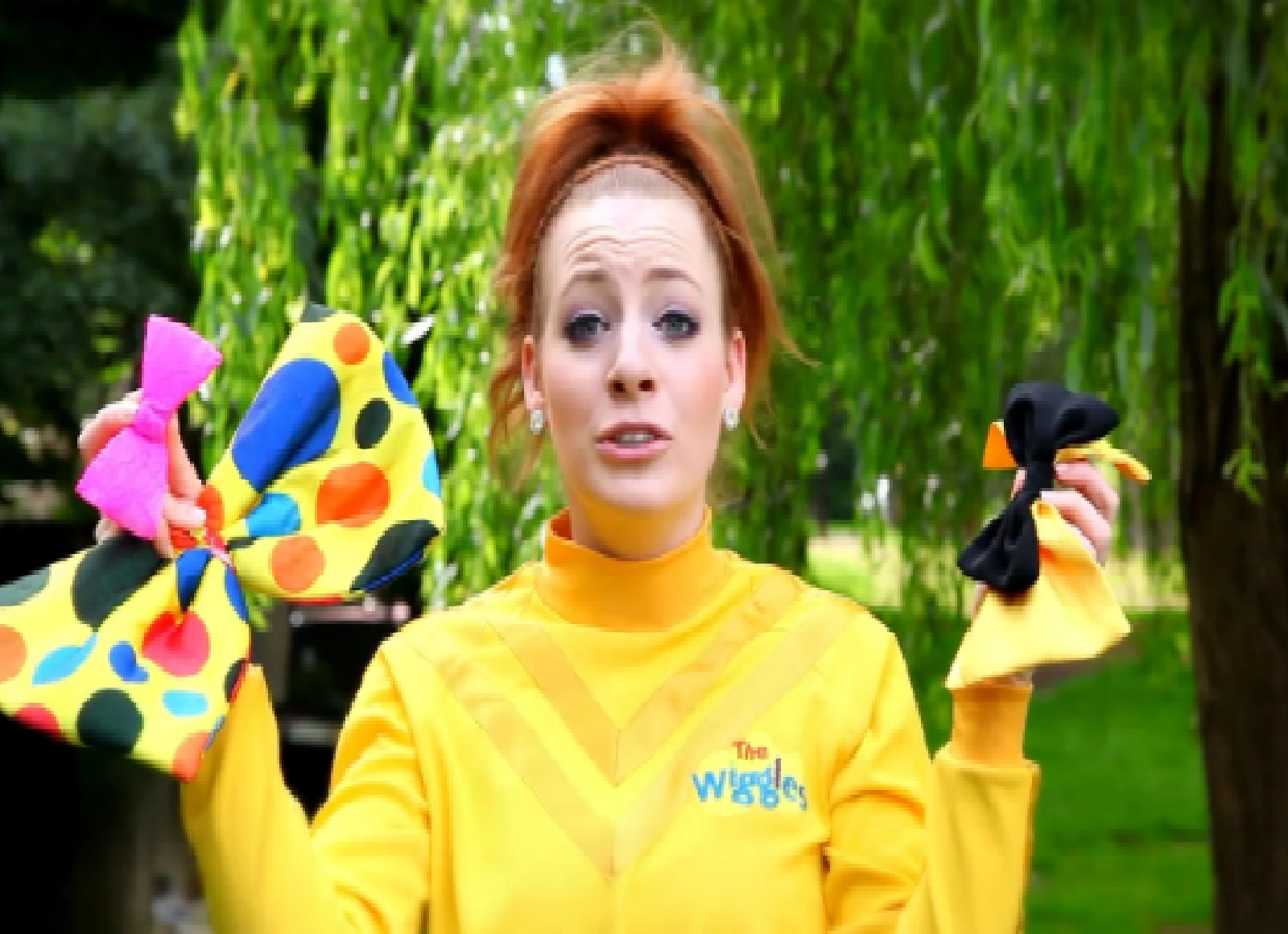 Image - EmmaandherBows.png | Wigglepedia | Fandom powered by Wikia