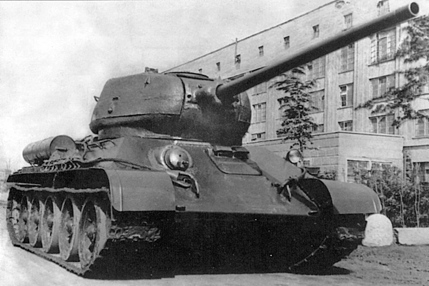 Image - T-34 85.jpg | World War II Wiki | Fandom powered by Wikia